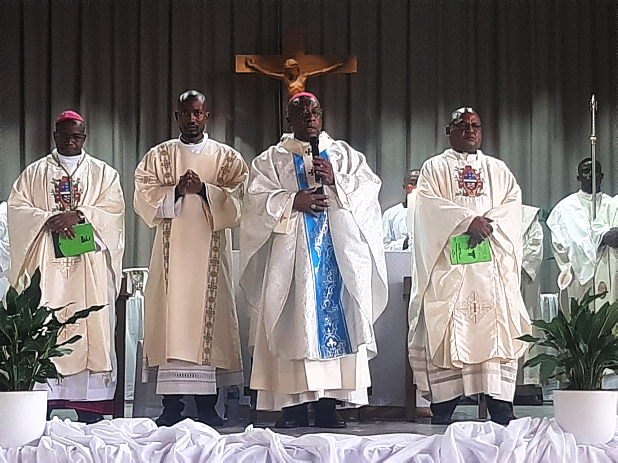 Priests Forever: Stigmatine Fathers Ordain Two New Ecclesiastics - The ...