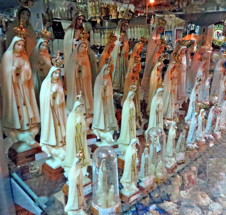 No, Catholics Don’t ‘Worship’ Statues – The Southern Cross