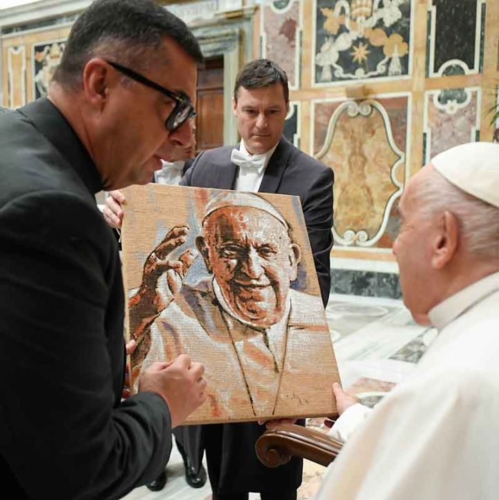 Pope: Pray for the grace of tears of compassion - The Southern Cross