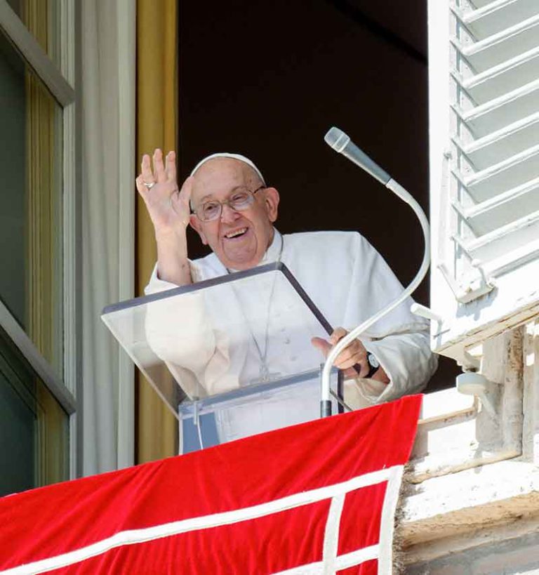 Pope: Following Jesus Changes Everything – The Southern Cross